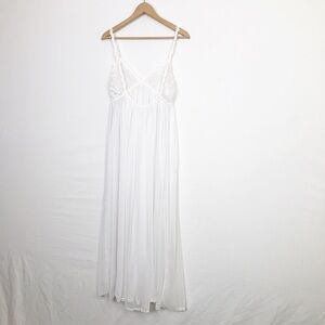 Neiman Marcus | Intimates & Sleepwear | Priamo Neiman Marcus White Maxi ...